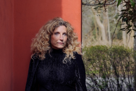 Dy Plambeck om at oversætte Bibelen: "En udfordrende og enestående ...